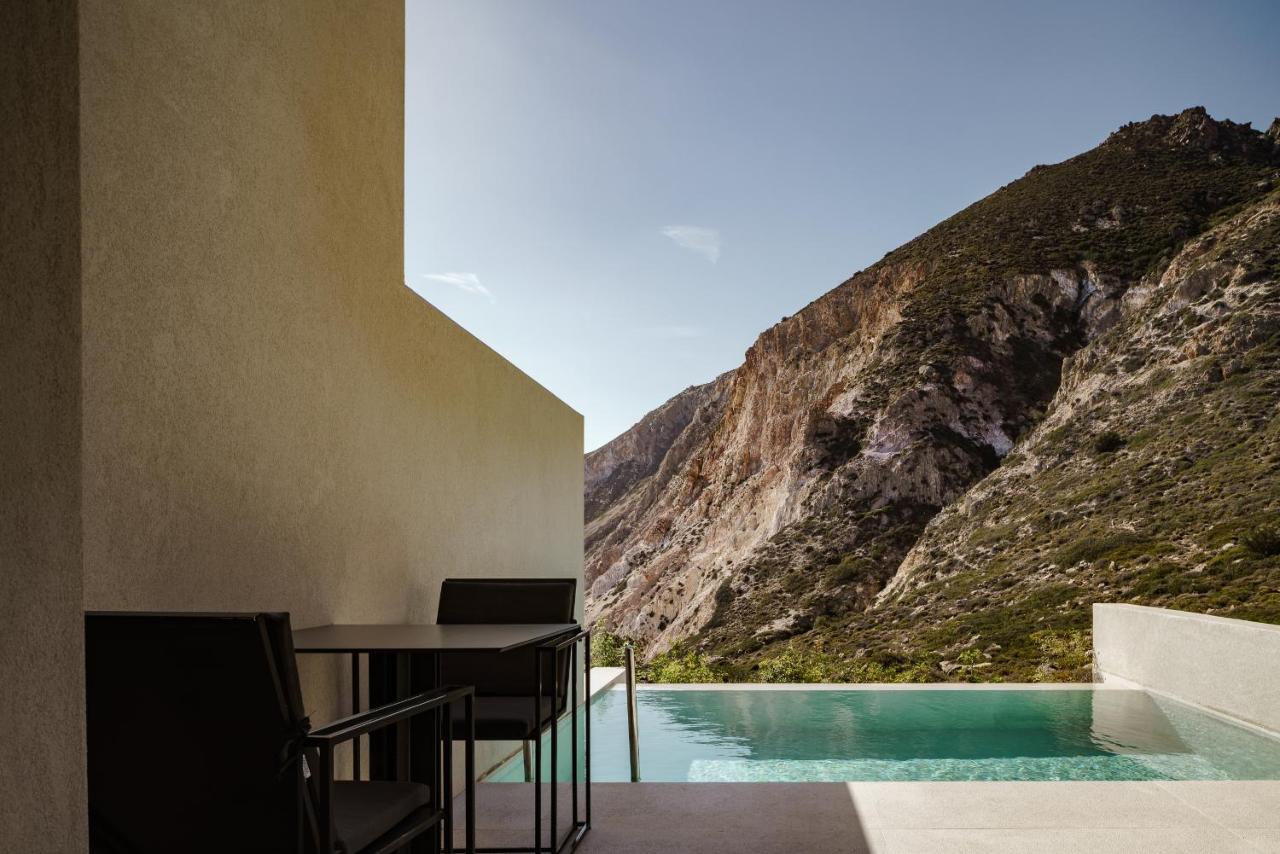 Milos, Greece (2023): The 9 Best Things to Do (+ 2 Best Hotels!)
